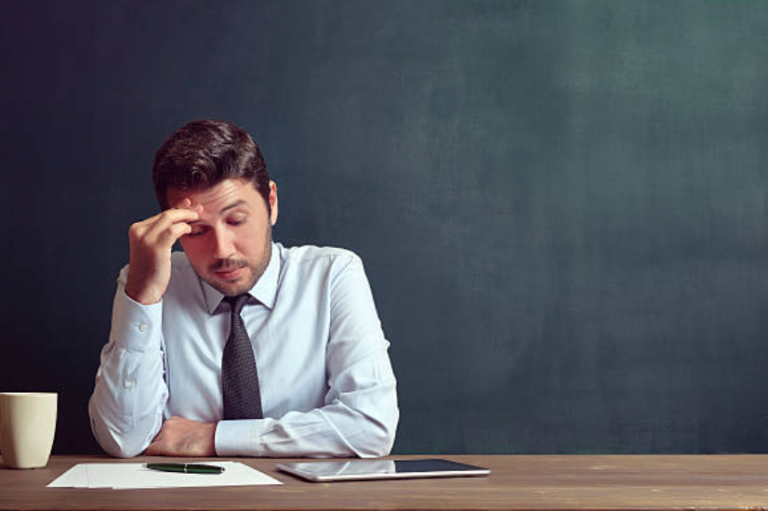 5 Successful Strategies on Working with an Incompetent Leader